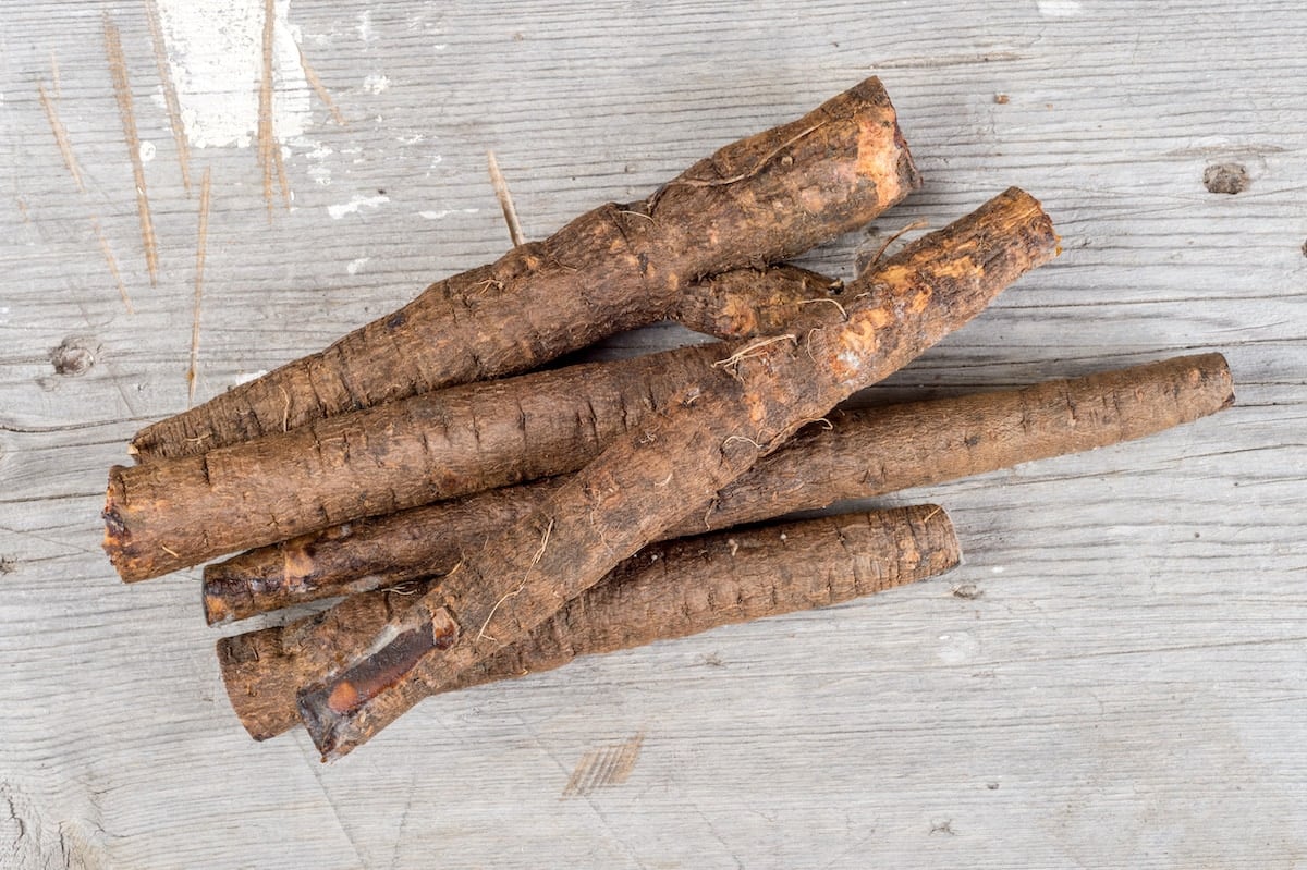 What The Heck Is Salsify? - Farmers' Almanac - Plan Your Day. Grow Your ...