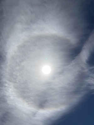 What's A Sun Halo? - Farmers' Almanac - Plan Your Day. Grow Your Life.