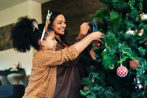 How To Pick A Christmas Tree - Farmers' Almanac