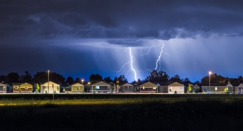 Important Thunder And Lightning Safety Tips - Farmers' Almanac