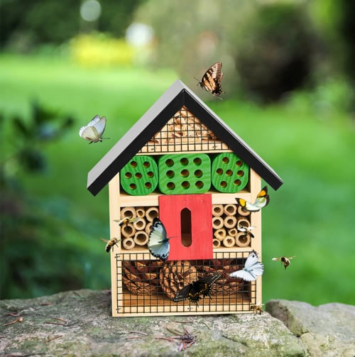 Where To Hang A Bee House - Farmers' Almanac - Plan Your Day. Grow Your ...