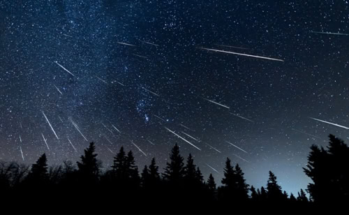 May Night Sky Guide (May 2024) - Farmers' Almanac - Plan Your Day. Grow ...